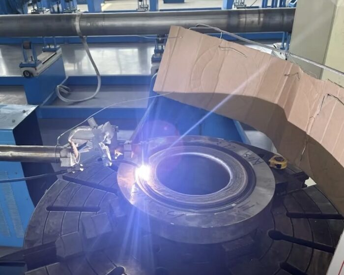 ASTM A105 Weld Neck flange with SS316L Welding Overlay - SEMetalgroup